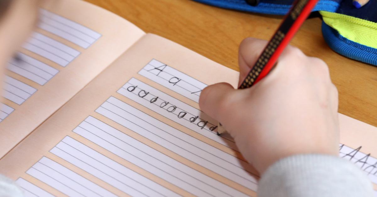 Supporting Writing Skills at Home for Children with Learning Differences Supporting Writing Skills at Home for Children with Learning Differences